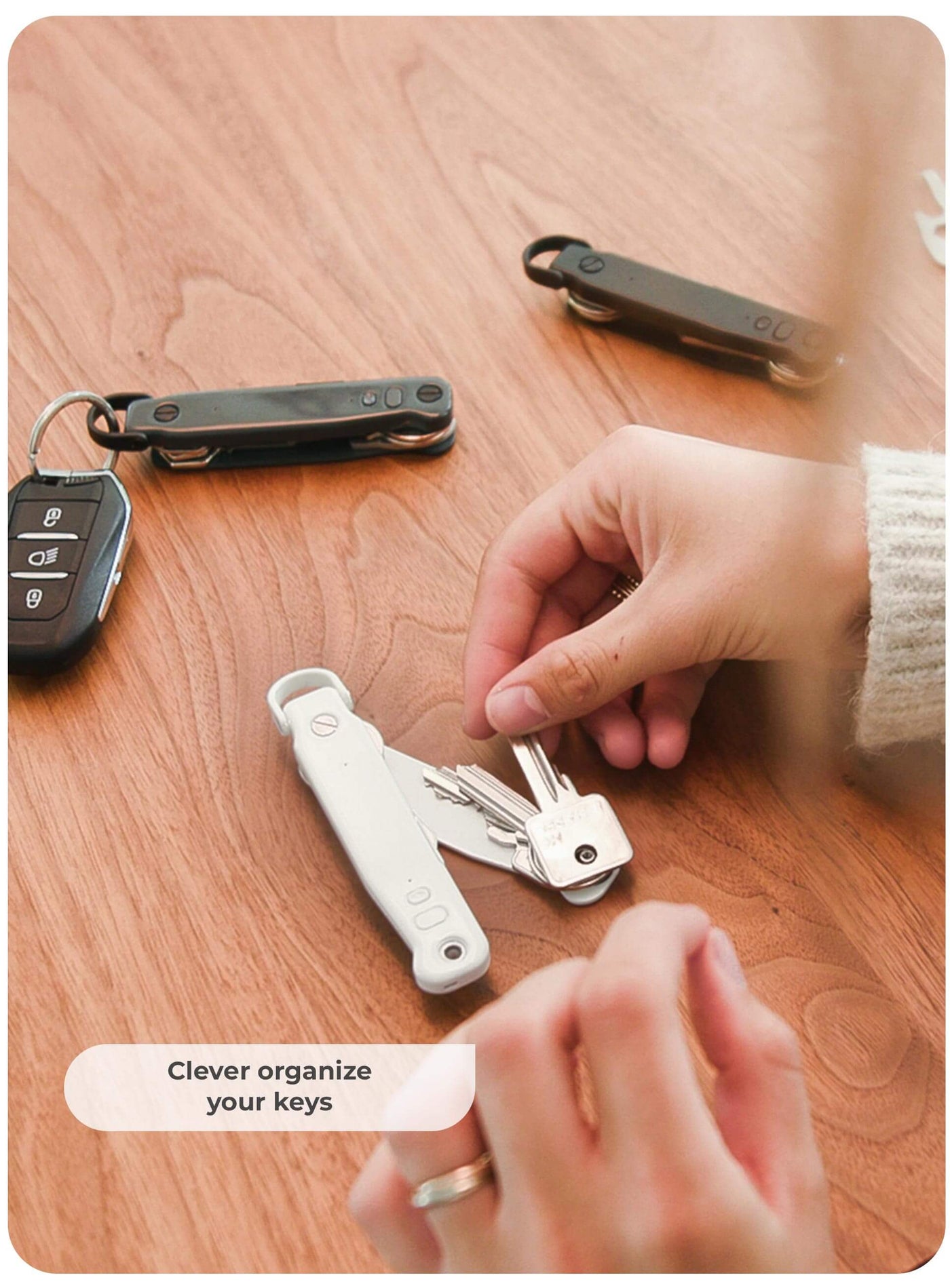 Rhinokey® Smart - The Modern Trackable Key Organizer and Flashlight
